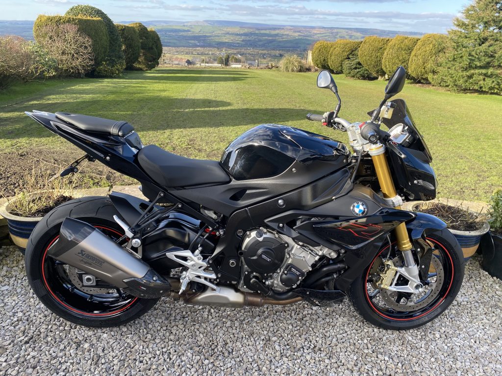 18 - 68 BMW S1000R SPORT GEN 2 - HIGH SPEC IMMACULATE CONDITION ...
