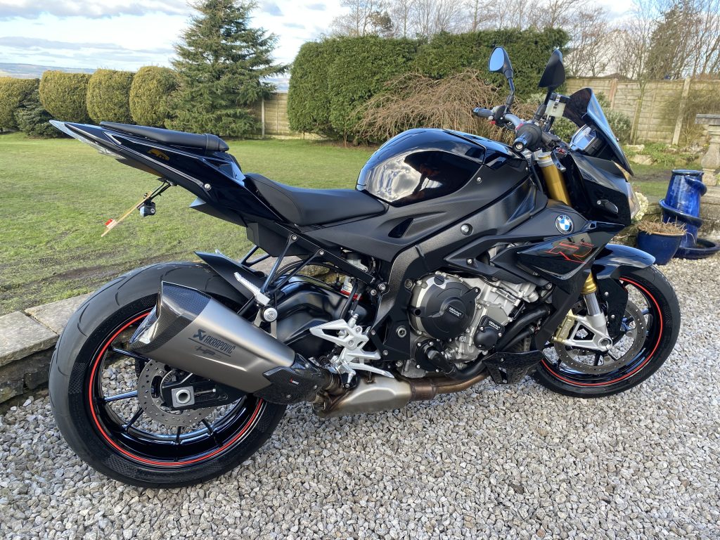 18 - 68 BMW S1000R SPORT GEN 2 - HIGH SPEC IMMACULATE CONDITION ...