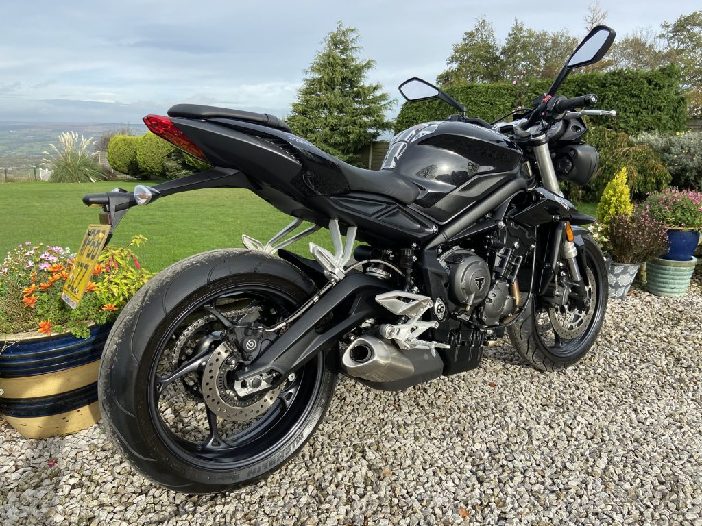 18 - 68 TRIUMPH STREET TRIPLE 765 S - 1 OWNER - LOW MILES - IMMACULATE ...