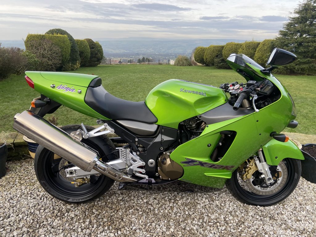 01 - X KAWASAKI NINJA ZX12R A1 - TOTALLY STUNNING ORIGINAL UNRESTRICTED MODEL - Woodvale ...