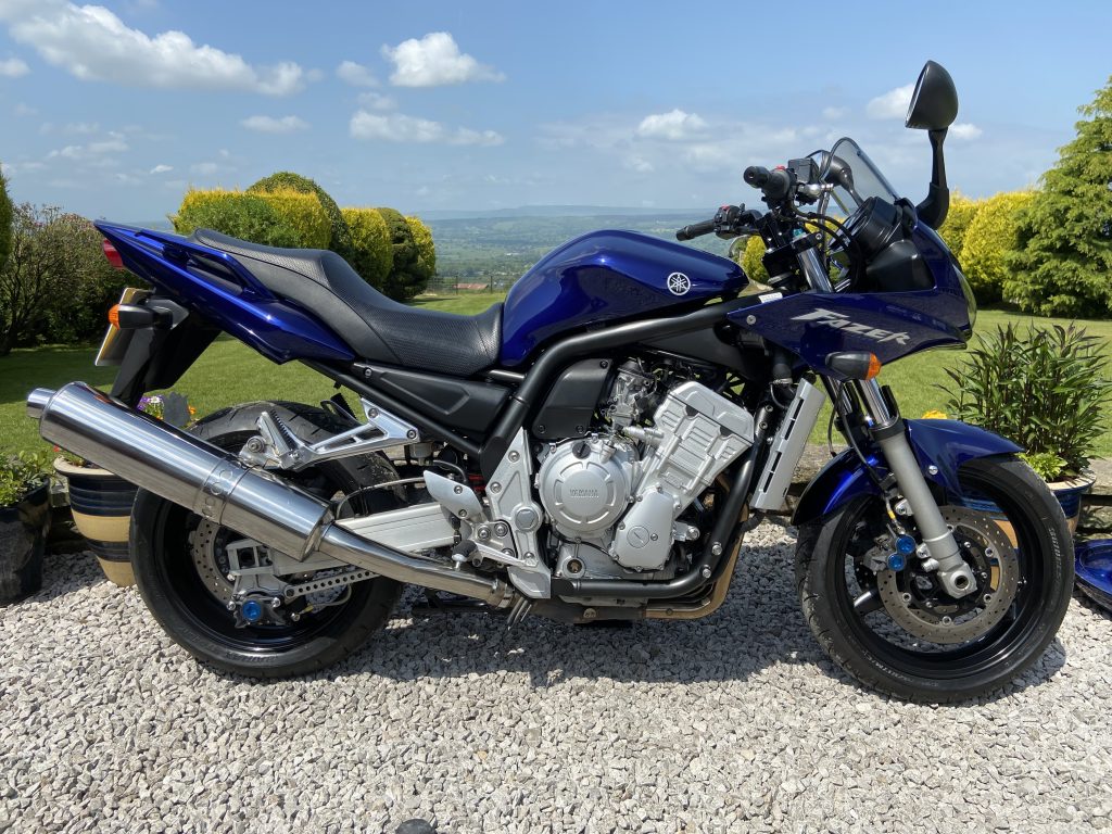 03 - 53 YAMAHA FZS1000 FAZER - 1 OWNER - FYSH - LOW MILES - Woodvale Motorcycles Limited