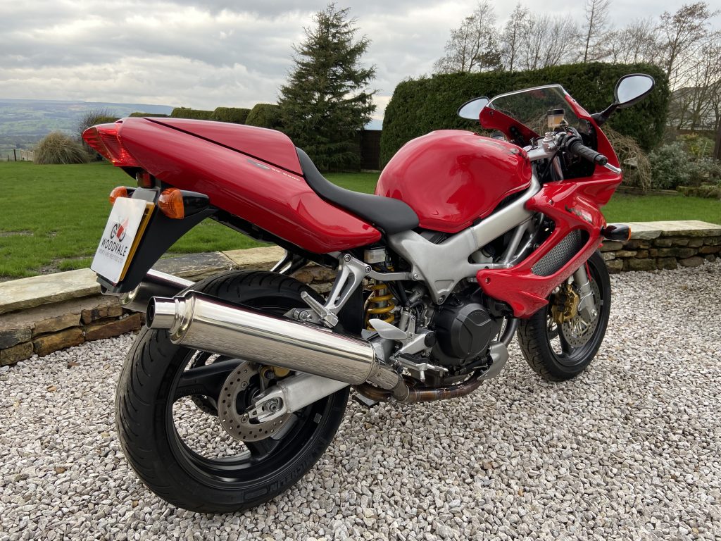 99 - T HONDA VTR1000F FIRESTORM - IMMACULATE MODERN CLASSIC V-TWIN ...