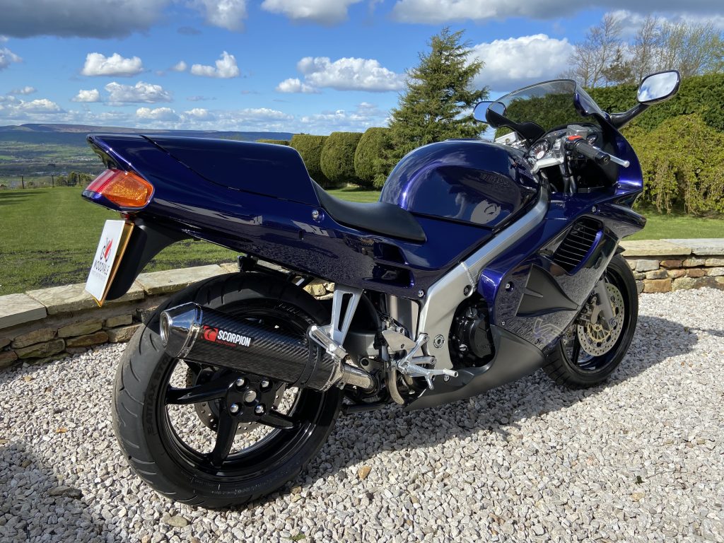 97 - P HONDA VFR750FV RC36 - LOW MILES - VERY RARE STUNNING EXAMPLE ...